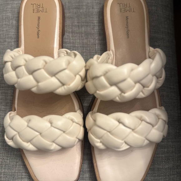 Time and Tru | Shoes | Time And Tru Womens White Braided Sandals | Poshmark
